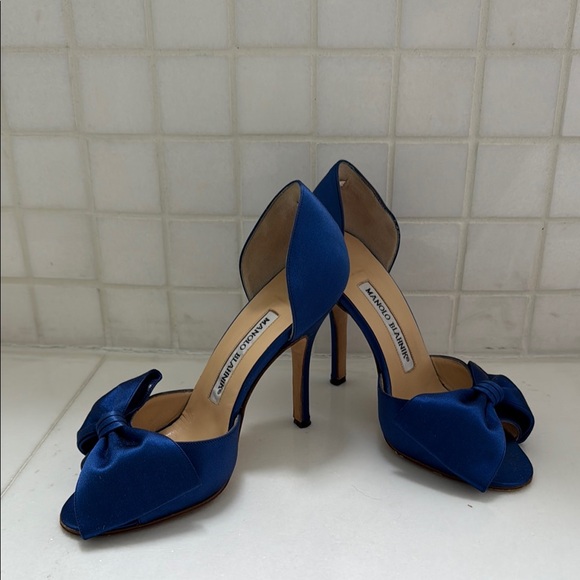 Manolo Blahnik | Shoes | Manolo Blahnik Blue Stiletto Heels With Bow 4 ...